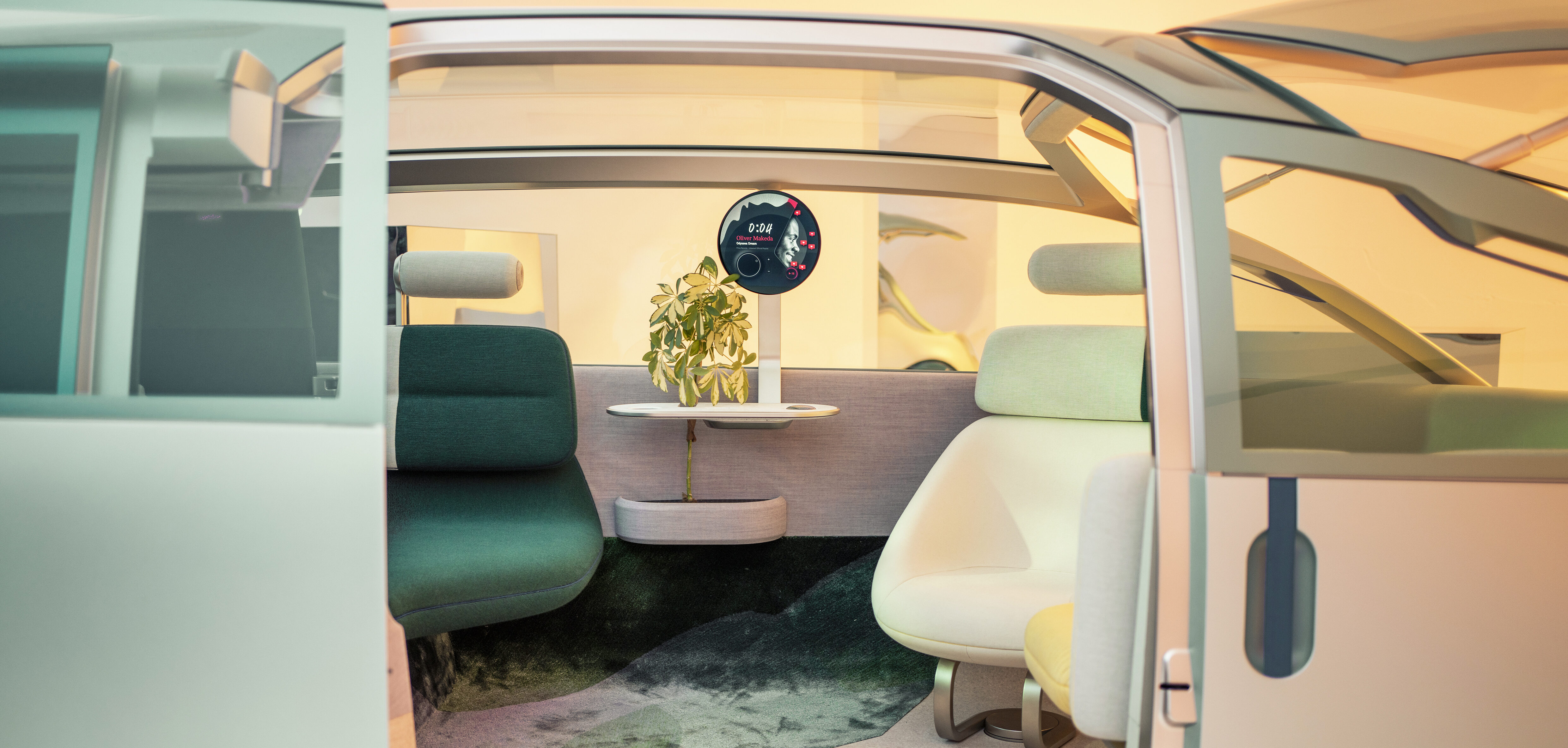 BMW reveals physical model of Vision Urbanaut concept vehicle ...